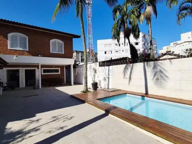 Casa / Sobrado para Venda em Guarujá/SP Enseada 4 Quartos