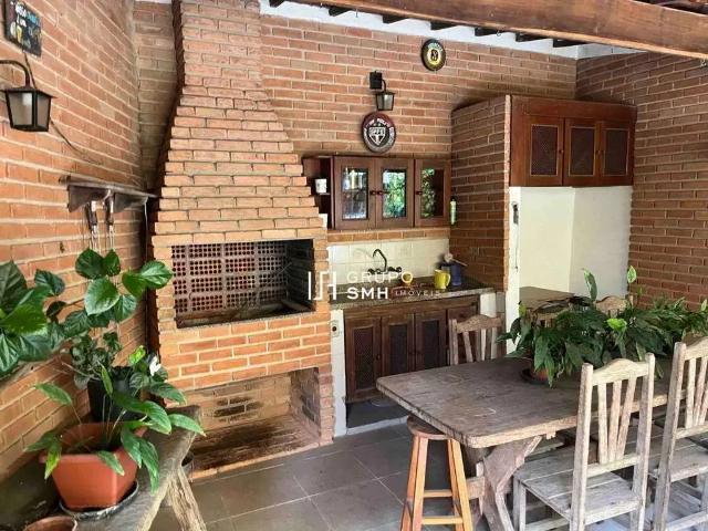 Casa / Sobrado para Venda em Guarujá/SP Enseada 4 Quartos