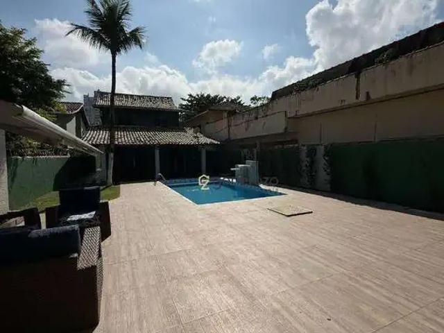 Casa / Sobrado para Venda em Guarujá/SP Enseada 4 Quartos