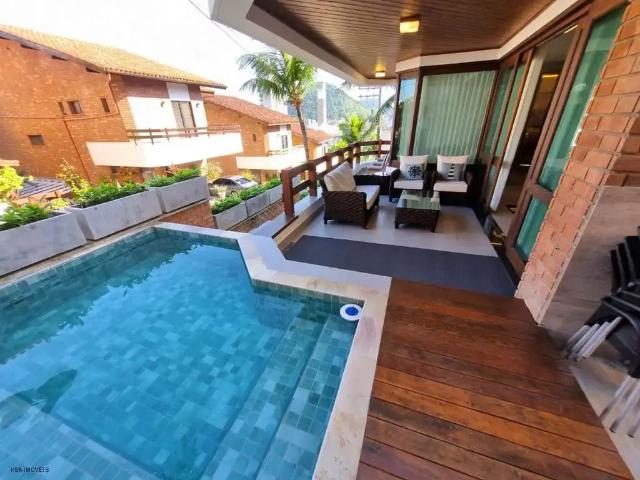 Casa / Sobrado para Venda em Guarujá/SP Enseada 4 Quartos
