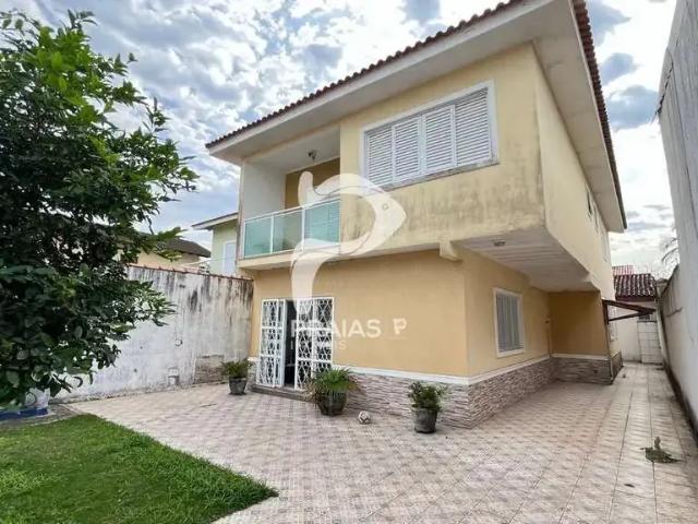 Casa / Sobrado para Venda em Guarujá/SP Enseada 4 Quartos