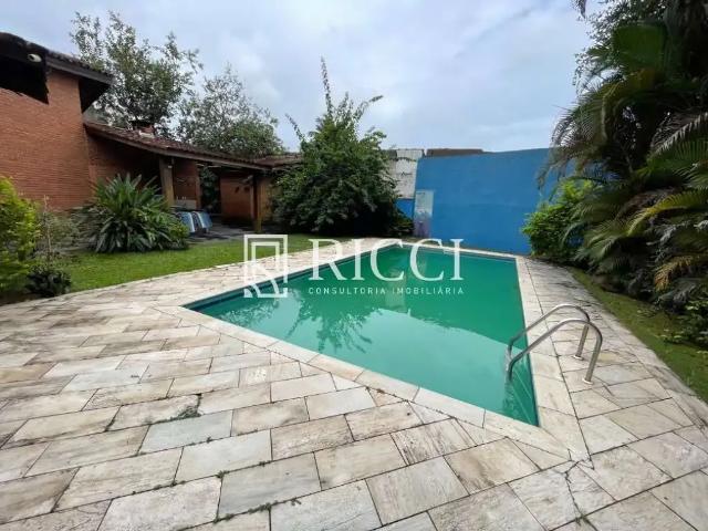 Casa / Sobrado para Venda em Guarujá/SP Enseada 4 Quartos