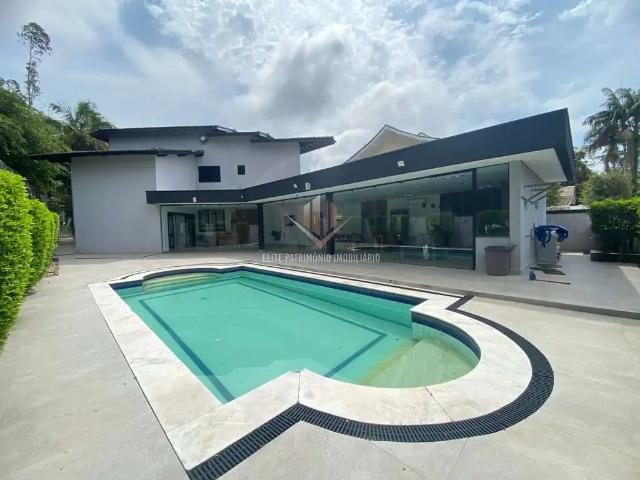 Casa / Sobrado para Venda em Guarujá/SP Enseada 4 Quartos