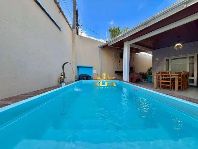 Casa / Sobrado para Venda em Guarujá/SP Enseada 4 Quartos