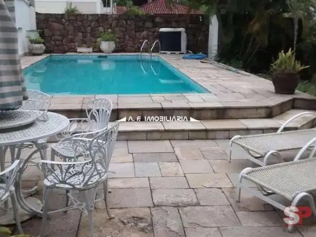 Casa / Sobrado para Venda em Guarujá/SP Enseada 4 Quartos