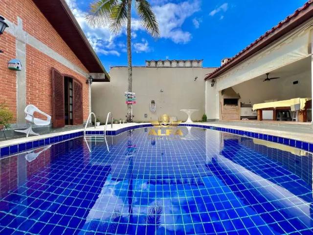 Casa / Sobrado para Venda em Guarujá/SP Enseada 4 Quartos