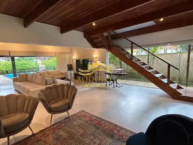 Casa / Sobrado para Venda em Guarujá/SP Enseada 4 Quartos
