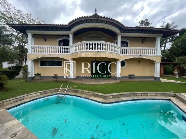 Casa / Sobrado para Venda em Guarujá/SP Enseada 4 Quartos