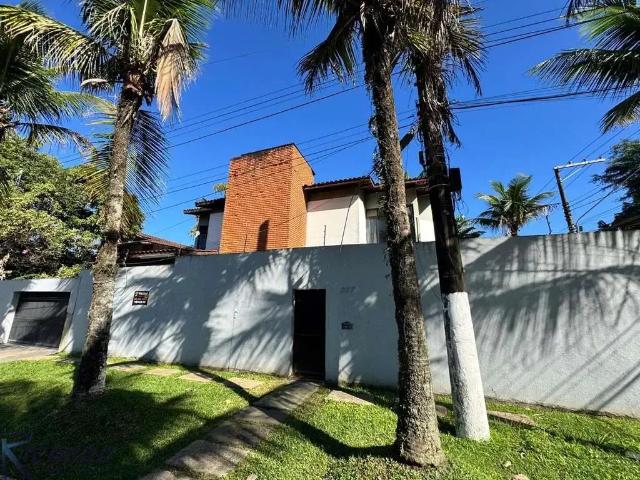 Casa / Sobrado para Venda em Guarujá/SP Enseada 5 Quartos