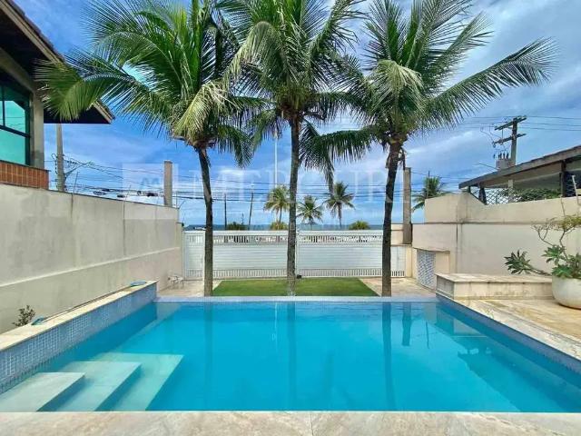 Casa / Sobrado para Venda em Guarujá/SP Enseada 5 Quartos