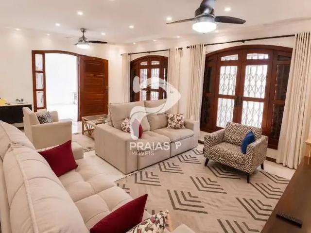 Casa / Sobrado para Venda em Guarujá/SP Enseada 5 Quartos