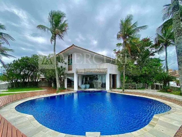 Casa / Sobrado para Venda em Guarujá/SP Enseada 5 Quartos