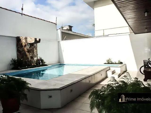 Casa / Sobrado para Venda em Guarujá/SP Enseada 5 Quartos