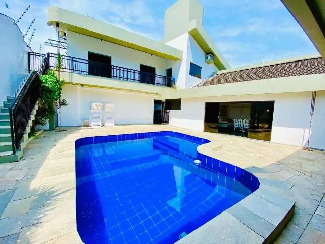 Casa / Sobrado para Venda em Guarujá/SP Enseada 6 Quartos