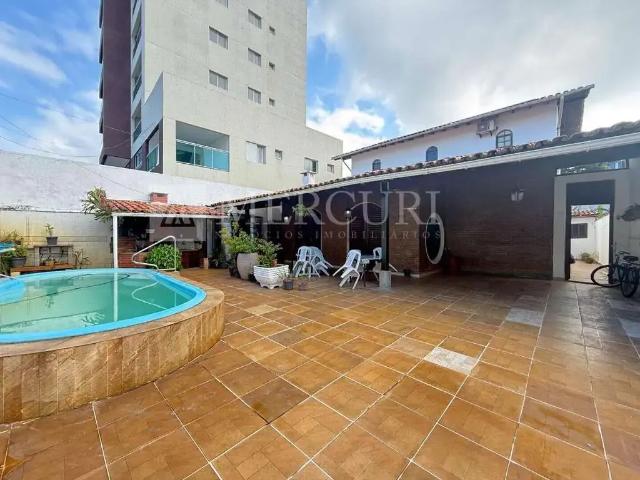 Casa / Sobrado para Venda em Guarujá/SP Enseada 6 Quartos