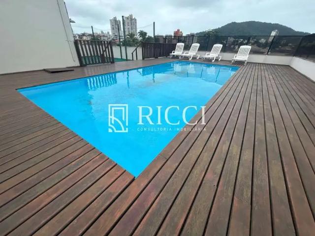 Casa / Sobrado para Venda em Guarujá/SP Enseada 6 Quartos