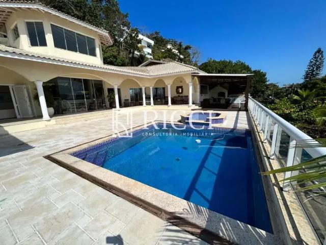 Casa / Sobrado para Venda em Guarujá/SP Enseada 6 Quartos