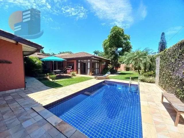 Casa / Sobrado para Venda em Guarujá/SP Enseada 6 Quartos