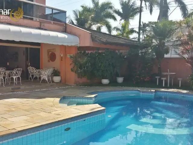 Casa / Sobrado para Venda em Guarujá/SP Enseada 6 Quartos