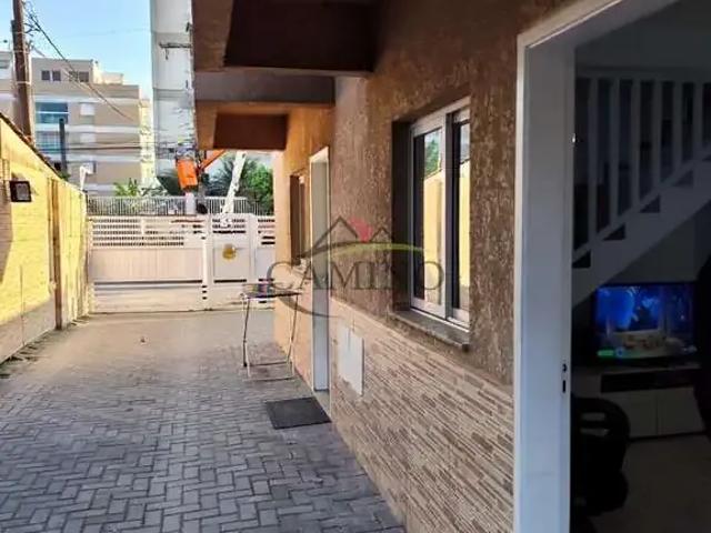 Casa / Sobrado para Venda em Guarujá/SP Enseada 2 Quartos