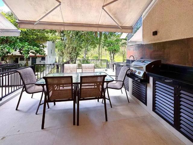 Casa / Sobrado para Venda em Guarujá/SP Enseada 2 Quartos