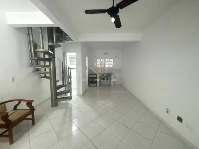 Casa / Sobrado para Venda em Guarujá/SP Enseada 2 Quartos