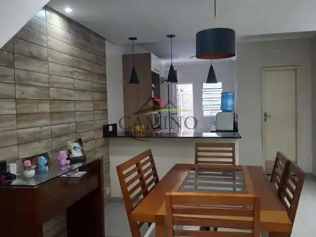 Casa / Sobrado para Venda em Guarujá/SP Enseada 2 Quartos
