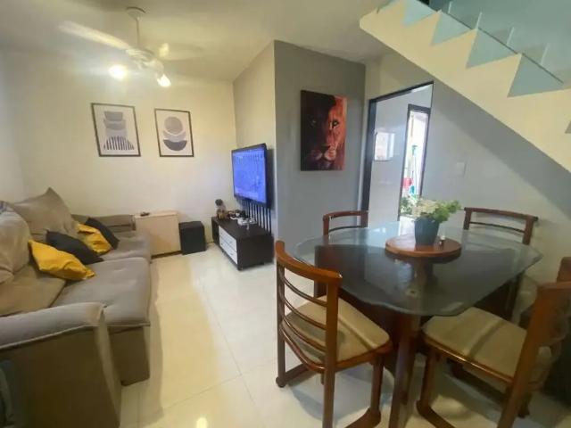 Casa / Sobrado para Venda em Guarujá/SP Enseada 2 Quartos