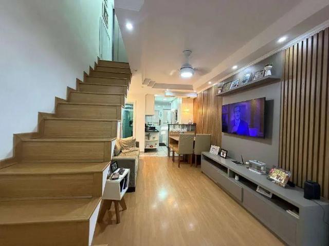Casa / Sobrado para Venda em Guarujá/SP Enseada 2 Quartos