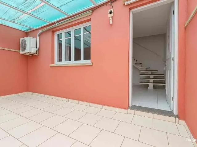 Casa / Sobrado para Venda em Guarujá/SP Enseada 2 Quartos