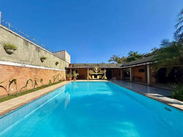 Casa / Sobrado para Venda em Guarujá/SP Enseada 3 Quartos