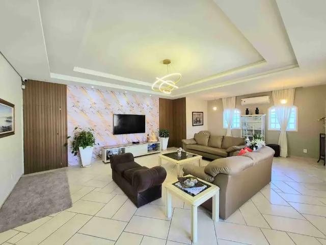 Casa / Sobrado para Venda em Guarujá/SP Enseada 3 Quartos
