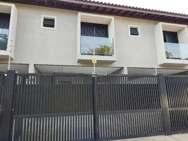 Casa / Sobrado para Venda em Guarujá/SP Enseada 3 Quartos