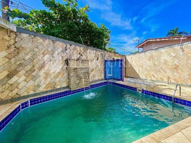 Casa / Sobrado para Venda em Guarujá/SP Enseada 3 Quartos
