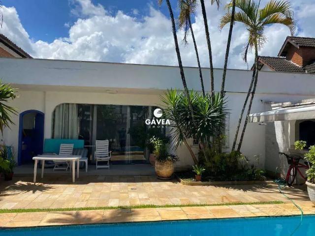 Casa / Sobrado para Venda em Guarujá/SP Enseada 3 Quartos