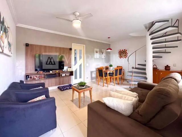 Casa / Sobrado para Venda em Guarujá/SP Enseada 3 Quartos
