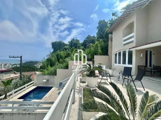 Casa / Sobrado para Venda em Guarujá/SP Enseada 3 Quartos