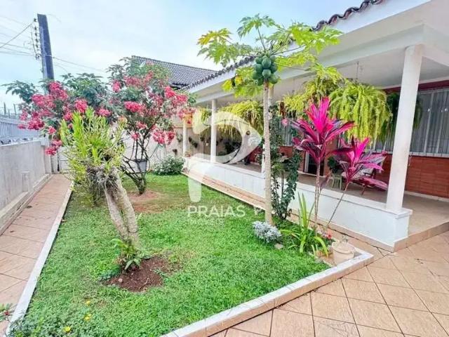 Casa / Sobrado para Venda em Guarujá/SP Enseada 3 Quartos