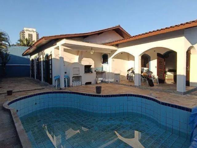 Casa / Sobrado para Venda em Guarujá/SP Enseada 3 Quartos