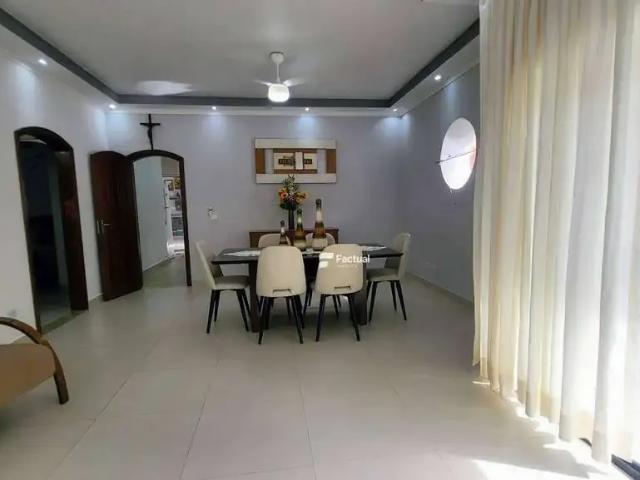 Casa / Sobrado para Venda em Guarujá/SP Enseada 3 Quartos