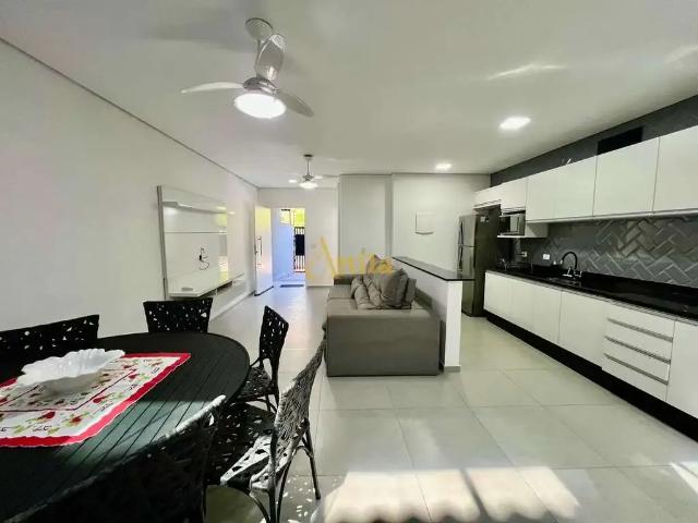 Casa / Sobrado para Venda em Guarujá/SP Enseada 3 Quartos