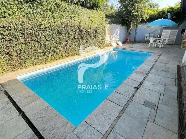 Casa / Sobrado para Venda em Guarujá/SP Enseada 3 Quartos