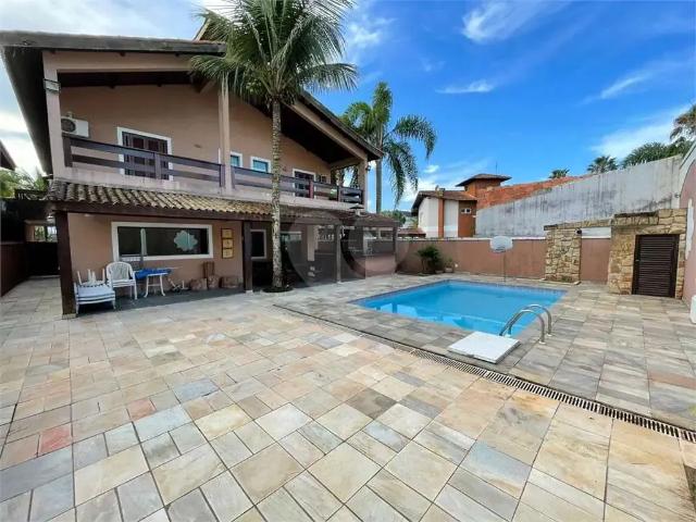 Casa / Sobrado para Venda em Guarujá/SP Jardim Acapulco 4 Quartos