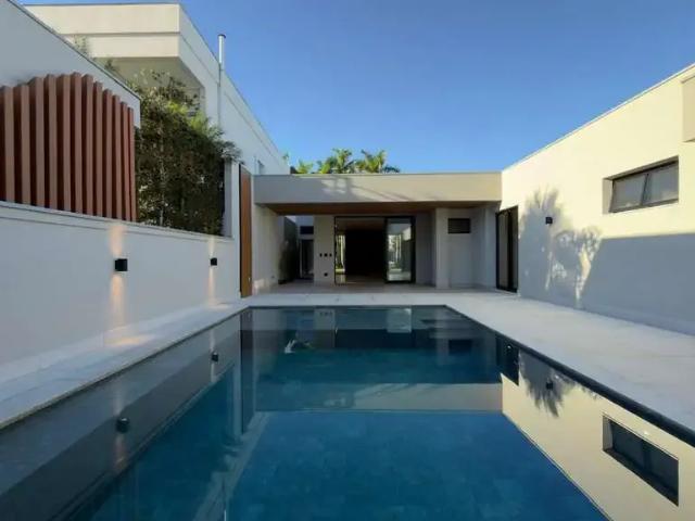 Casa / Sobrado para Venda em Guarujá/SP Jardim Acapulco 4 Quartos