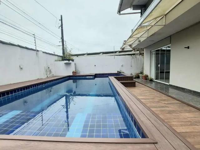Casa / Sobrado para Venda em Guarujá/SP Jardim Guaiuba 4 Quartos