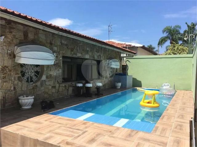 Casa / Sobrado para Venda em Guarujá/SP Jardim Virgínia 3 Quartos