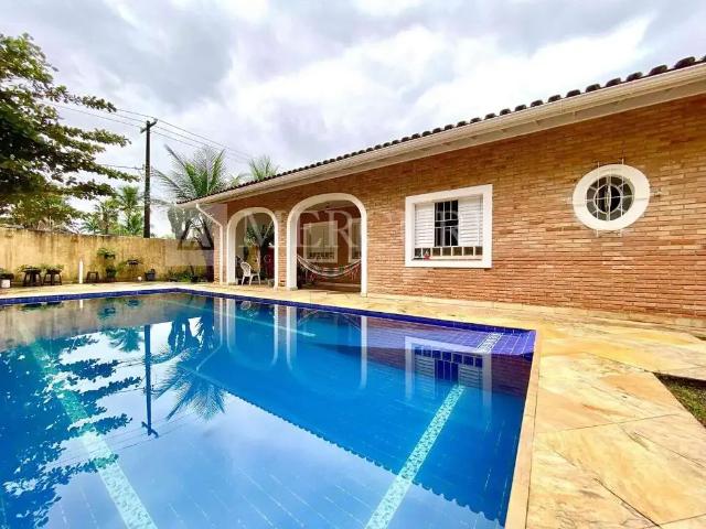 Casa / Sobrado para Venda em Guarujá/SP Jardim Virgínia 4 Quartos