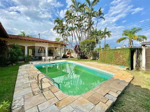 Casa / Sobrado para Venda em Guarujá/SP Jardim Virgínia 4 Quartos