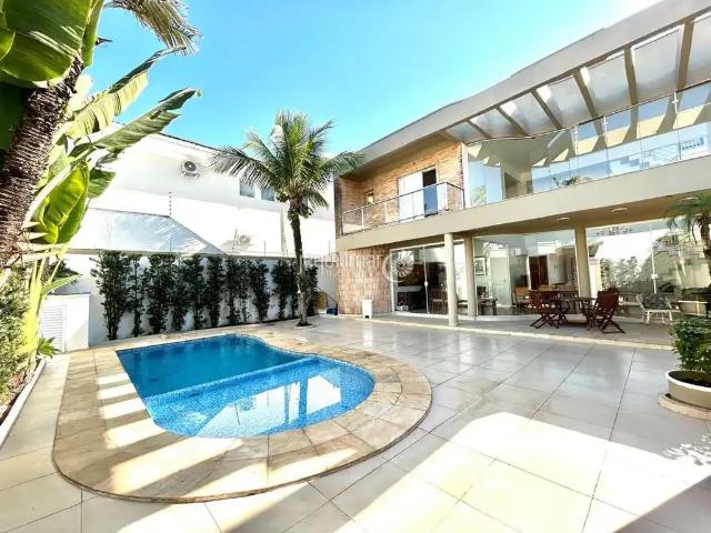 Casa / Sobrado para Venda em Guarujá/SP Jardim Virgínia 4 Quartos