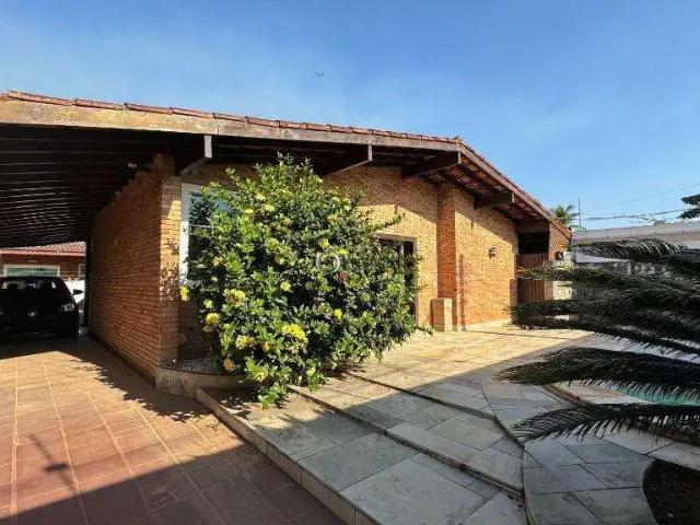 Casa / Sobrado para Venda em Guarujá/SP Jardim Virgínia 5 Quartos